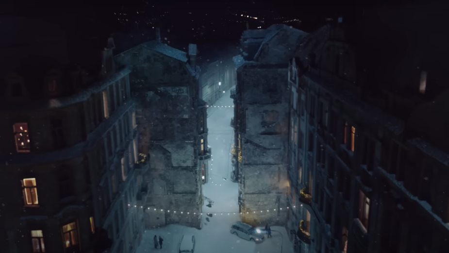 The Magic of Sharing Brings Homes Together for Christmas in Samsung’s ...