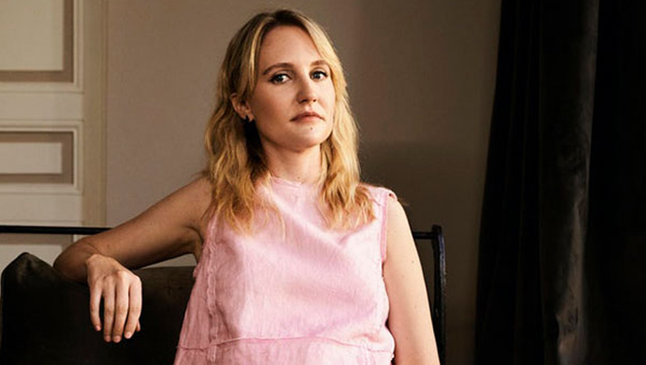 SMUGGLER Signs Director Shannon Murphy | LBBOnline