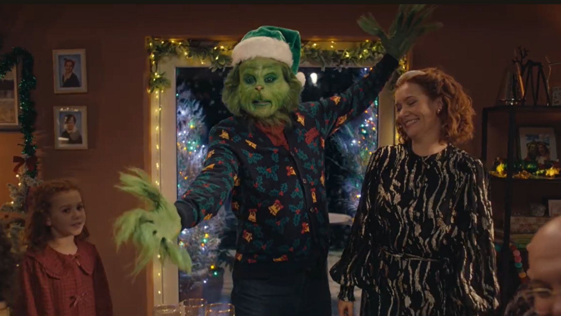 Asda’s Prices Get the Grinch to Enjoy Christmas in Festive Ad | LBBOnline
