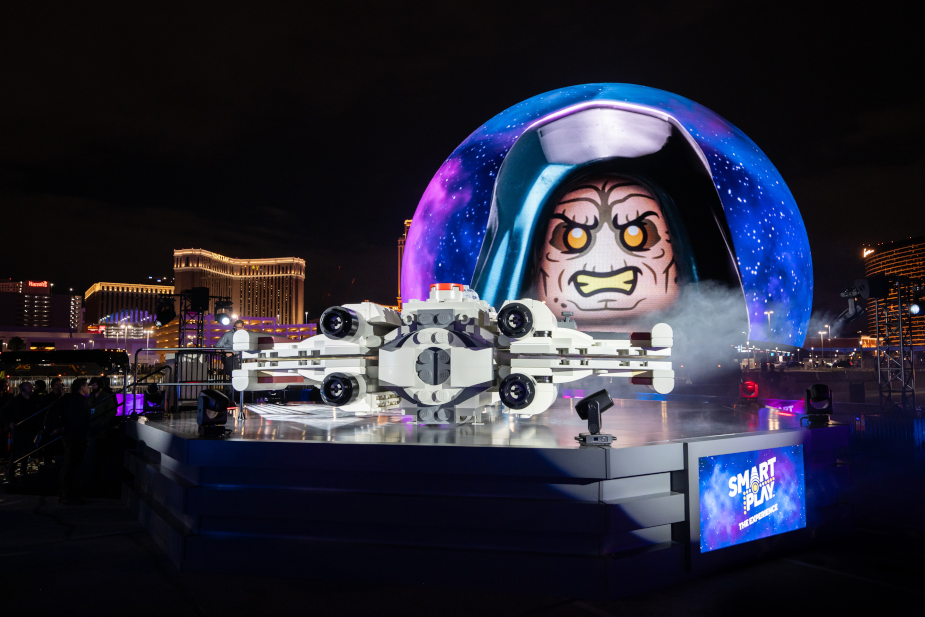 LEGO Turns Las Vegas Sphere Into a Star Wars Trench Run for SMART Play ...