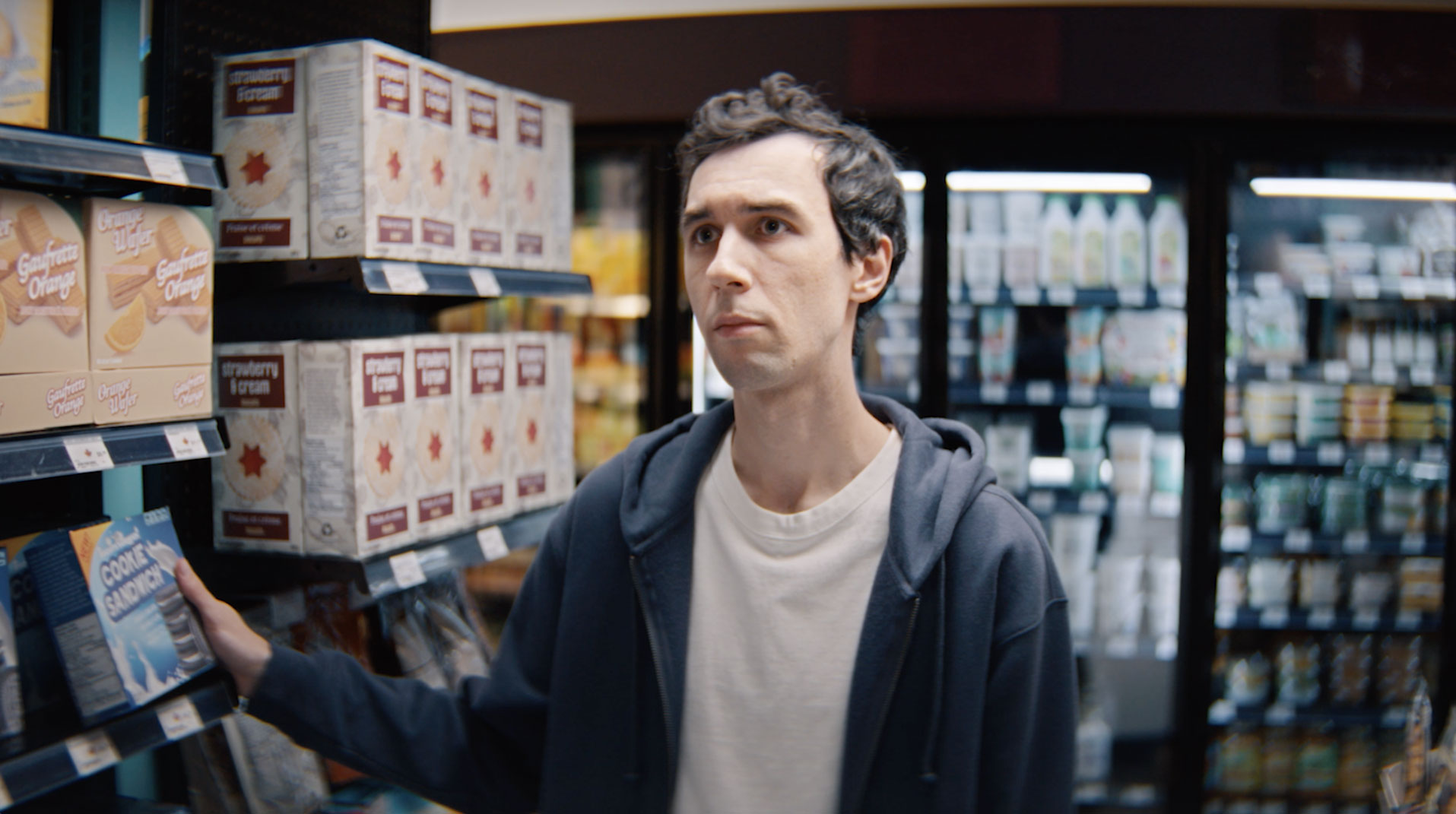 Big Daddy Crashes Cookie Aisle with Message for Adults | LBBOnline