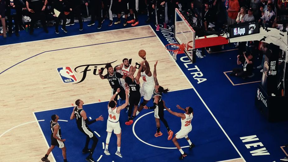 Michelob ULTRA Helps Knicks Legends Pass the Ball to New NBA Champions ...